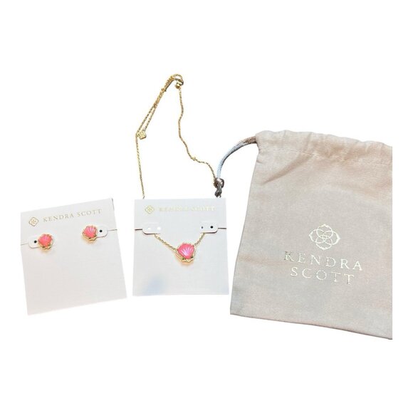 Kendra Scott | Jewelry | Kendra Scott Brynne Gold Shell Pendant ...